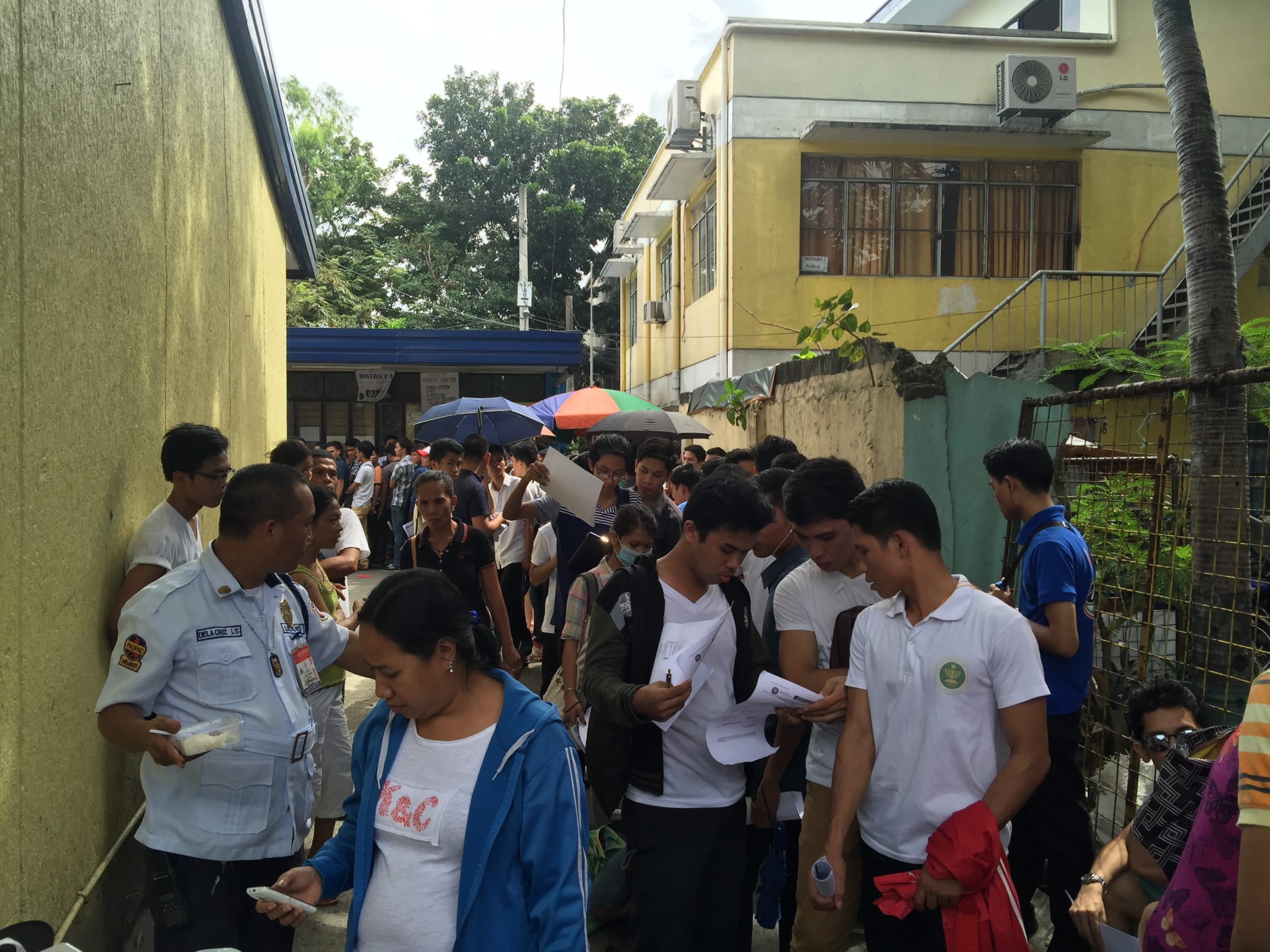 PWD express lanes no match vs avalanche of last-minute registrants ...