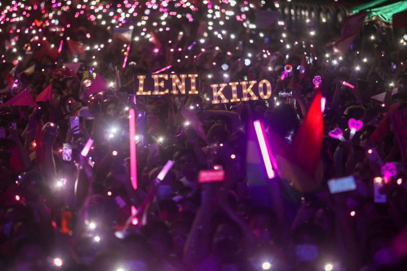 Mammoth crowd parties with Leni; VP urges sustained fight vs 'fake news ...